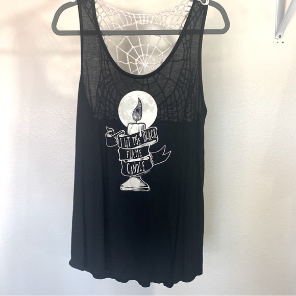 Disney | Tops | Hocus Pocus Top Disney Top Womans Halloween Shirt ...